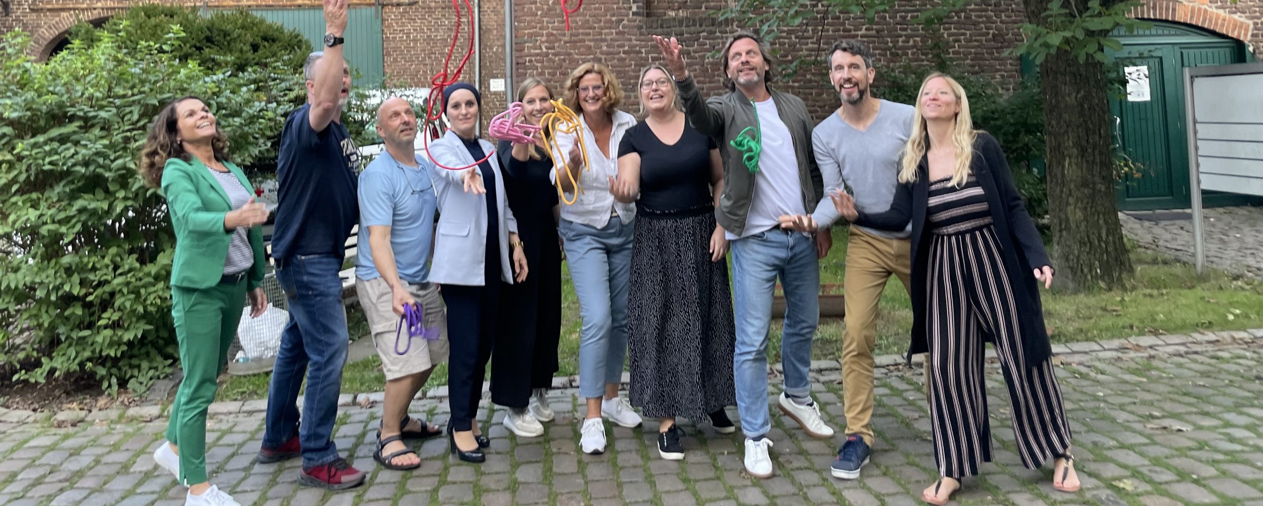 Abschluss der Weiterbildung in Kooperation mit dem DRK Krefeld e.V ...